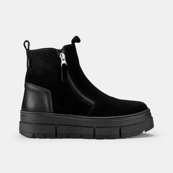 Ilves Tarfala - a wool lined suede boot with fold-out spikes